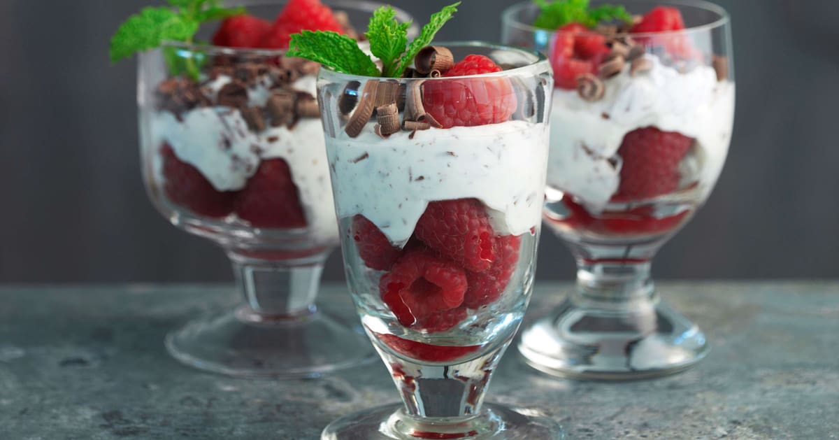 Crème Stracciatella Sans Lactose Avec Framboises Migros Impuls