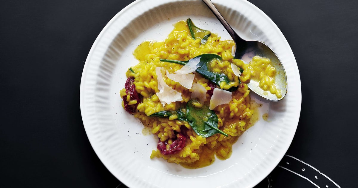 Safranrisotto mit Spinat | Rezept