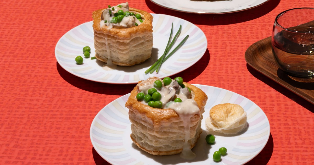 Pastetli mit Poulet und Erbsen | Rezept