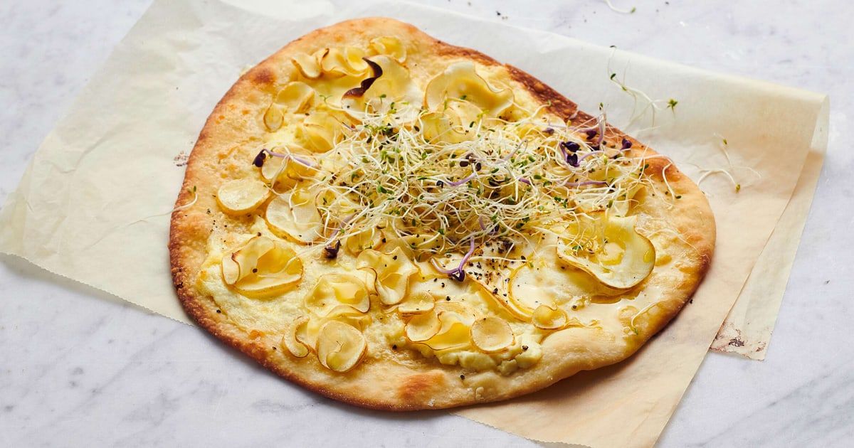 Pizza bianca al mascarpone | Ricetta