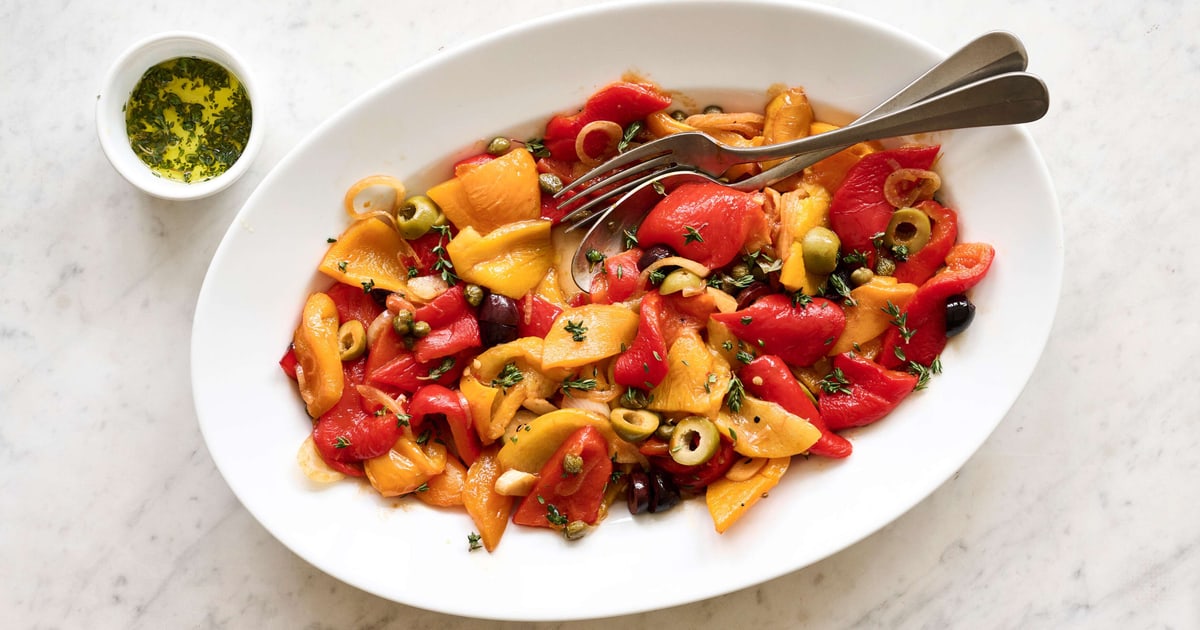 Peperonata con capperi e olive | Ricetta