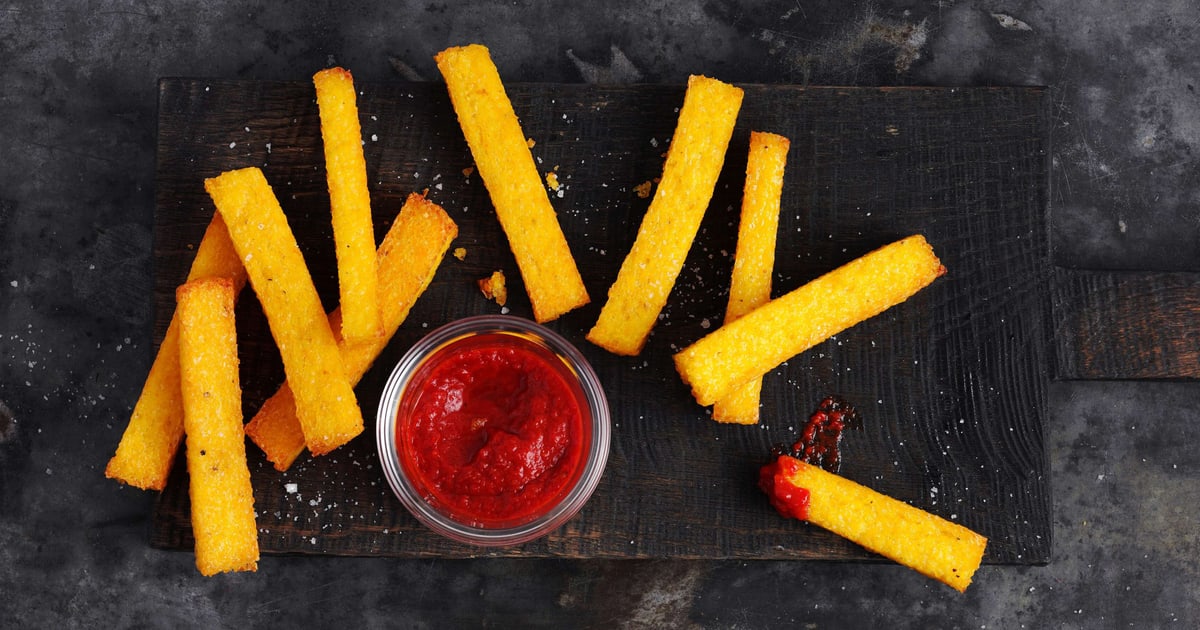 Bâtonnets de polenta avec ketchup aux poivrons | Recette