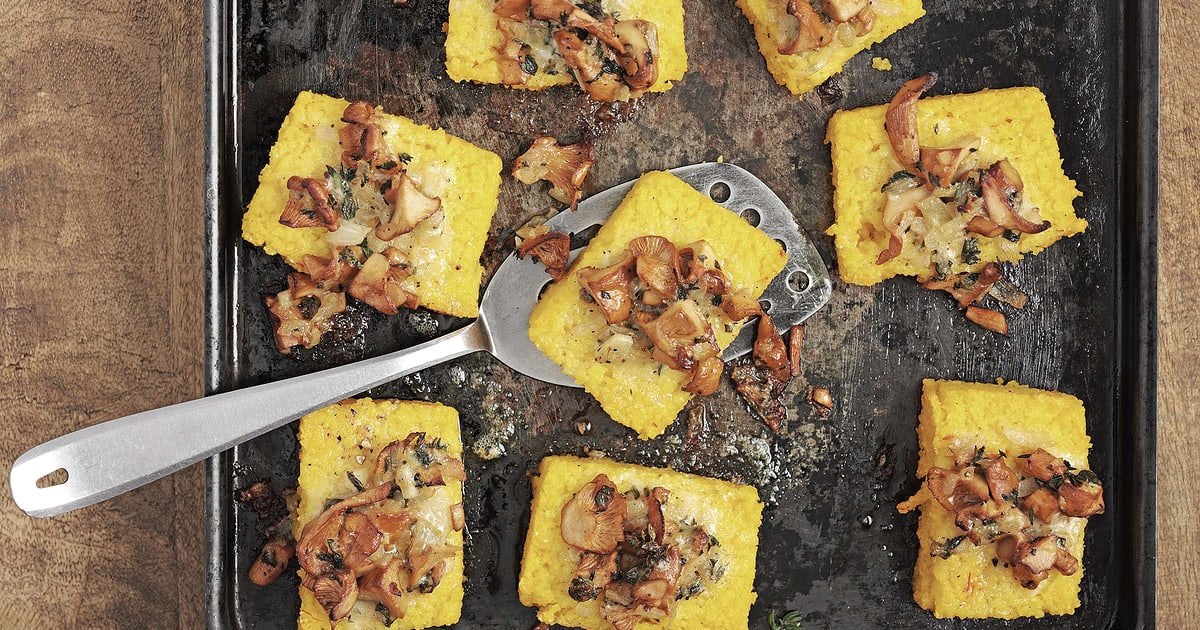 Crostoni di polenta con gallinacci | Ricetta