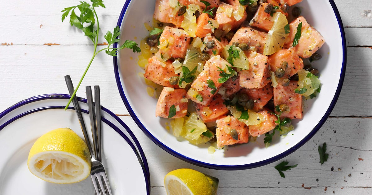 Dadi di salmone ai capperi | Ricetta