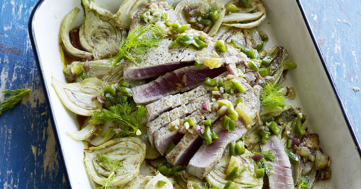 Filet de thon sur fenouil rôti avec sauce au poivron | Recette