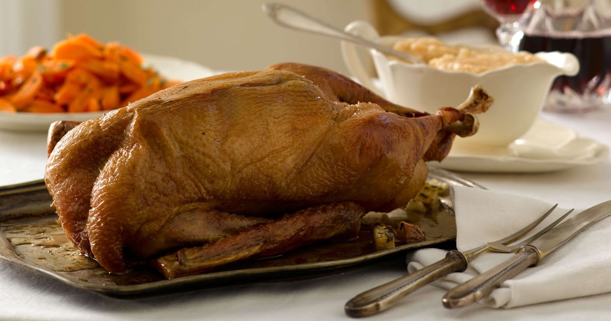 Oca arrosto con purea di mele | Ricetta