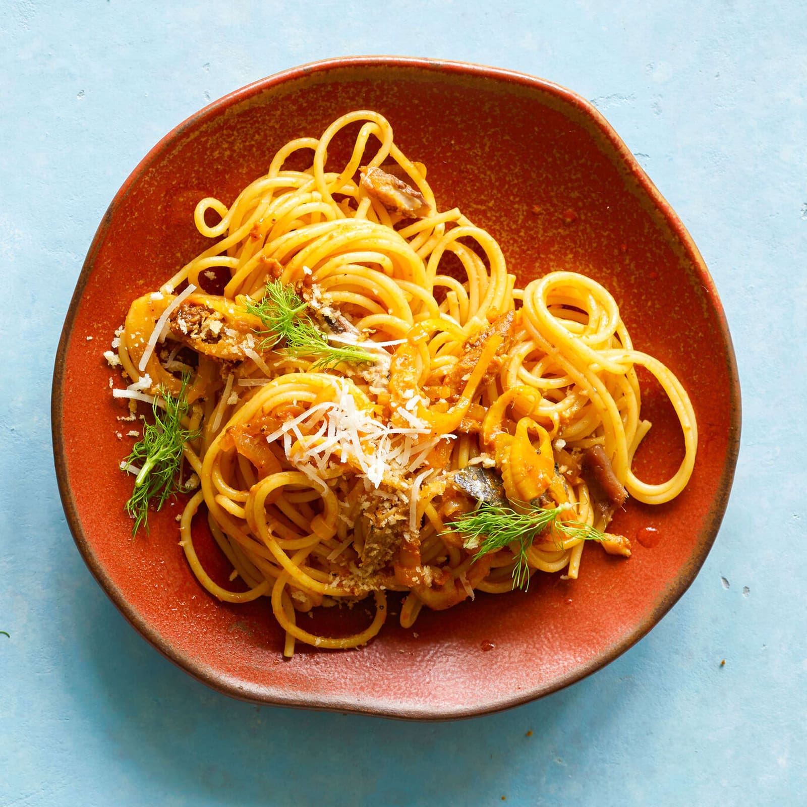 Spaghetti an Baumnuss-Lauch-Sauce | Rezept