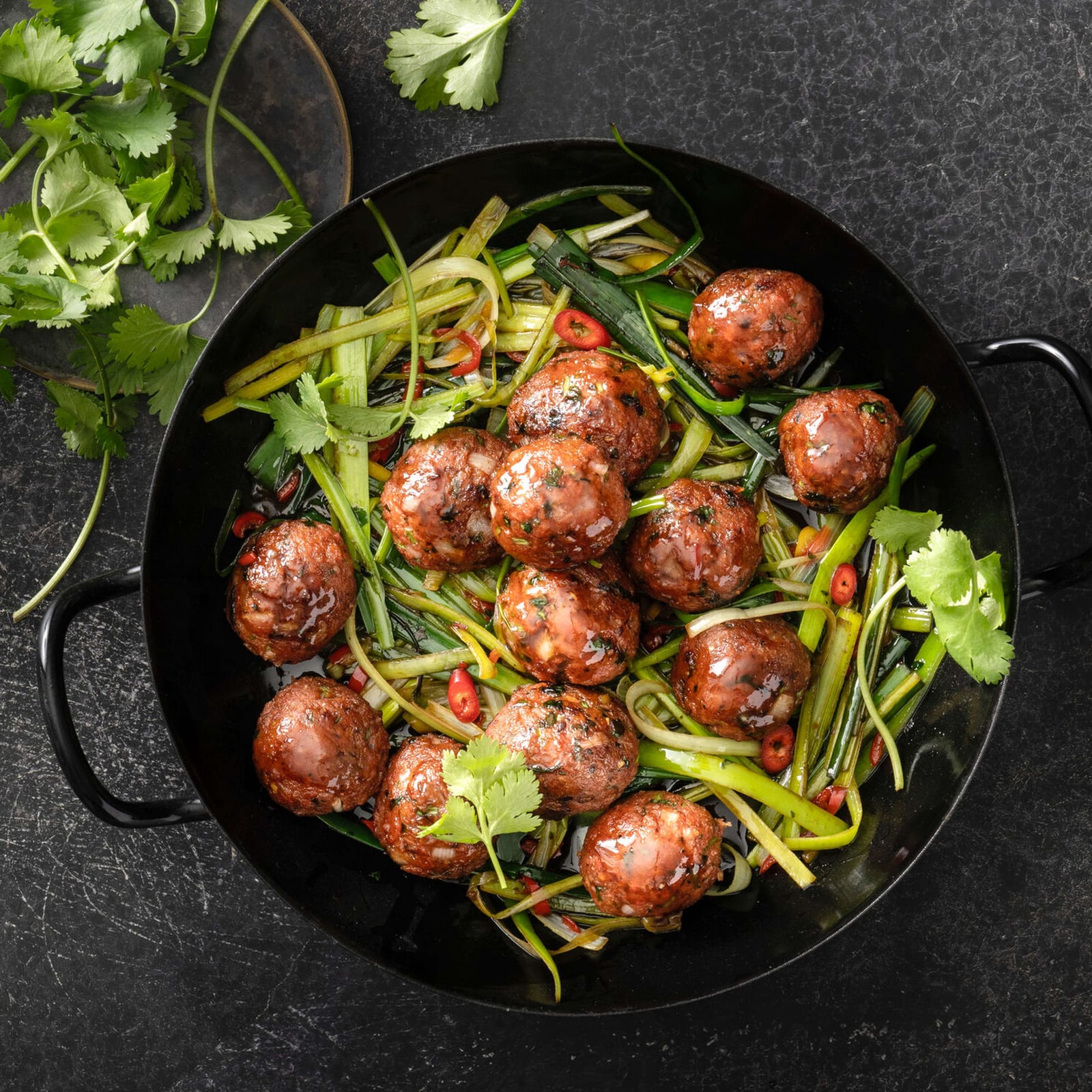 Bami goreng au poulet et aux crevettes | Recette