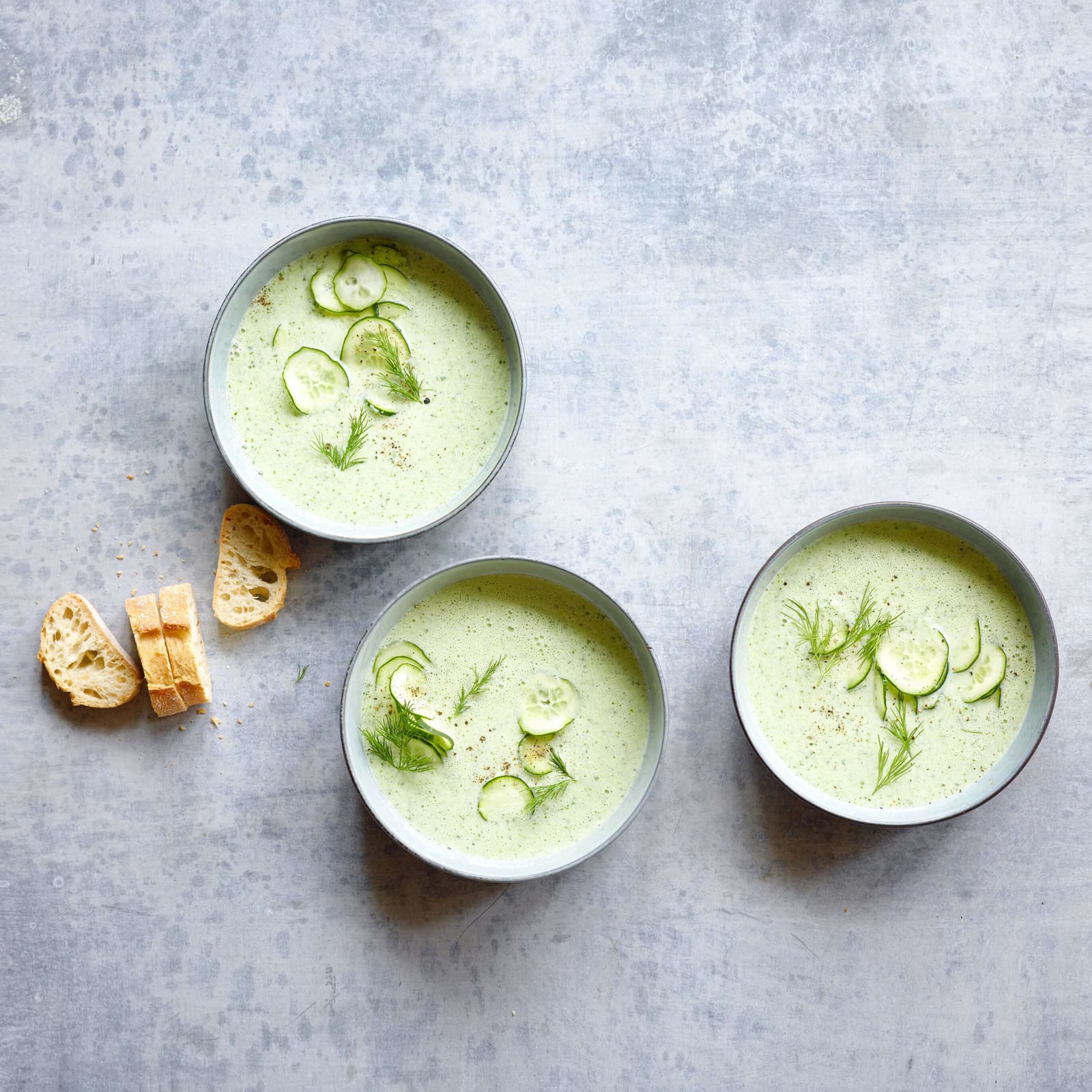 Kalte Kerbel-Gurken-Suppe | Rezept