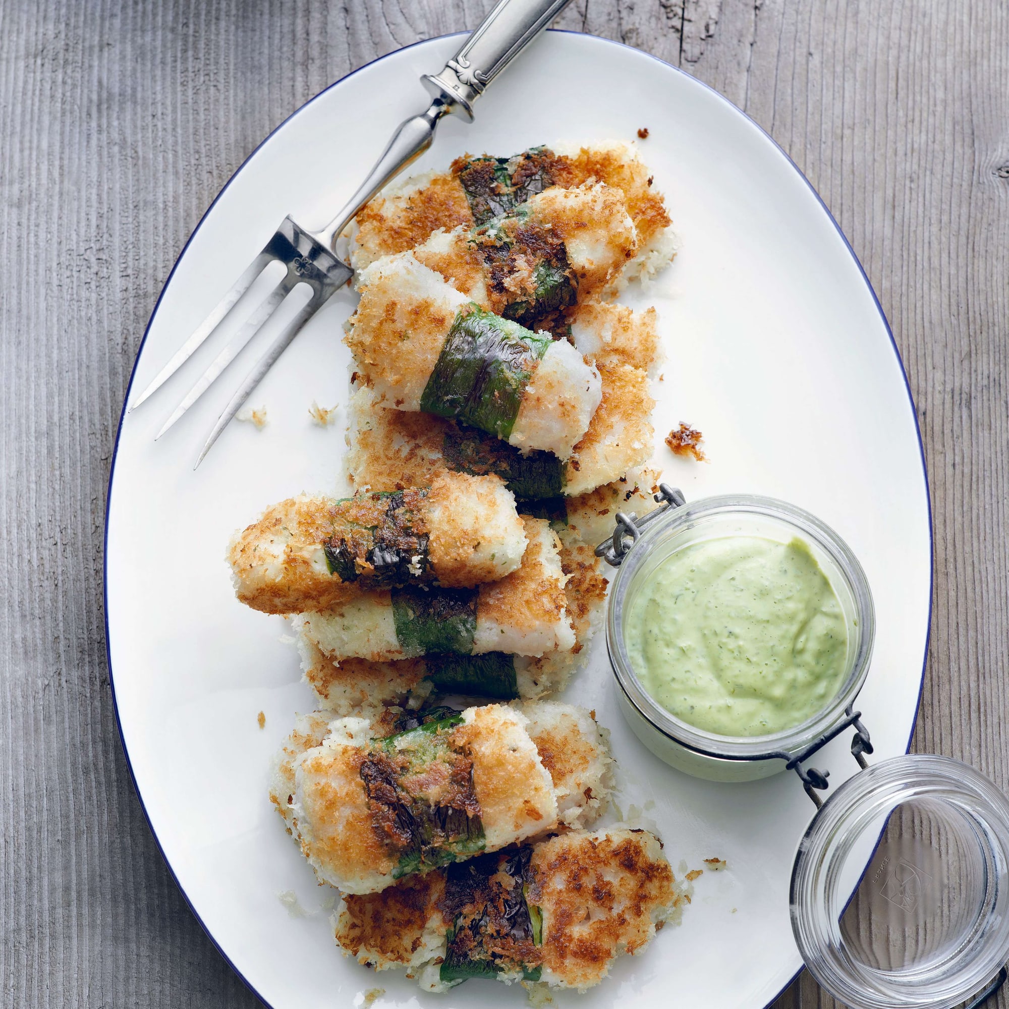 Bâtonnets de poisson maison avec mayonnaise au citron vert | Recette