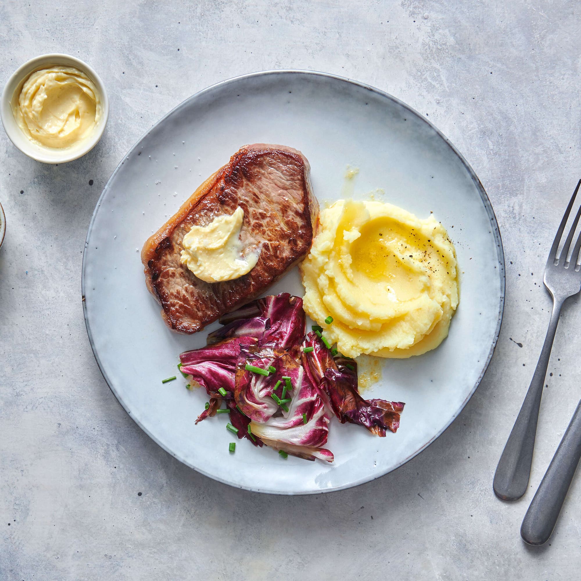 Entrecôte mit Knusperkartoffeln | Rezept