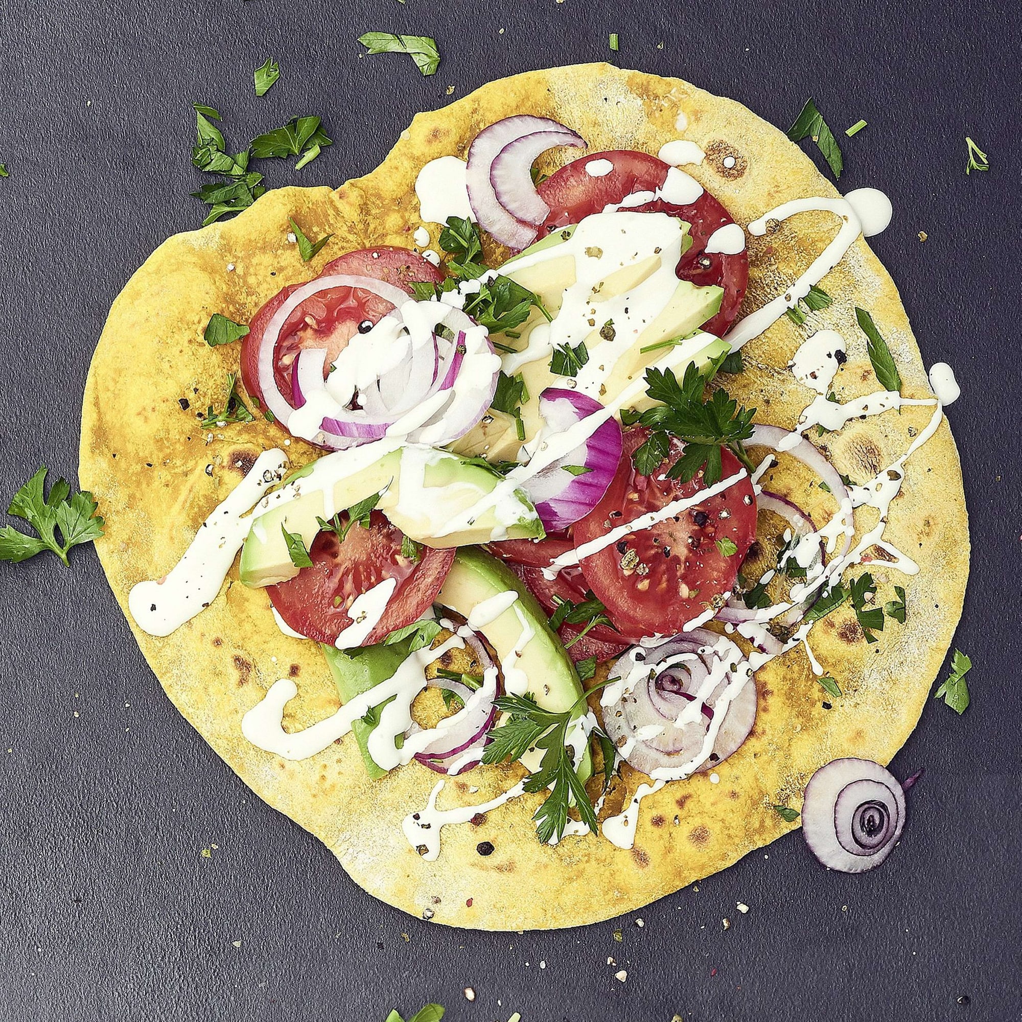 Grüne Tortilla mit Spiegelei und Peperoni | Rezept