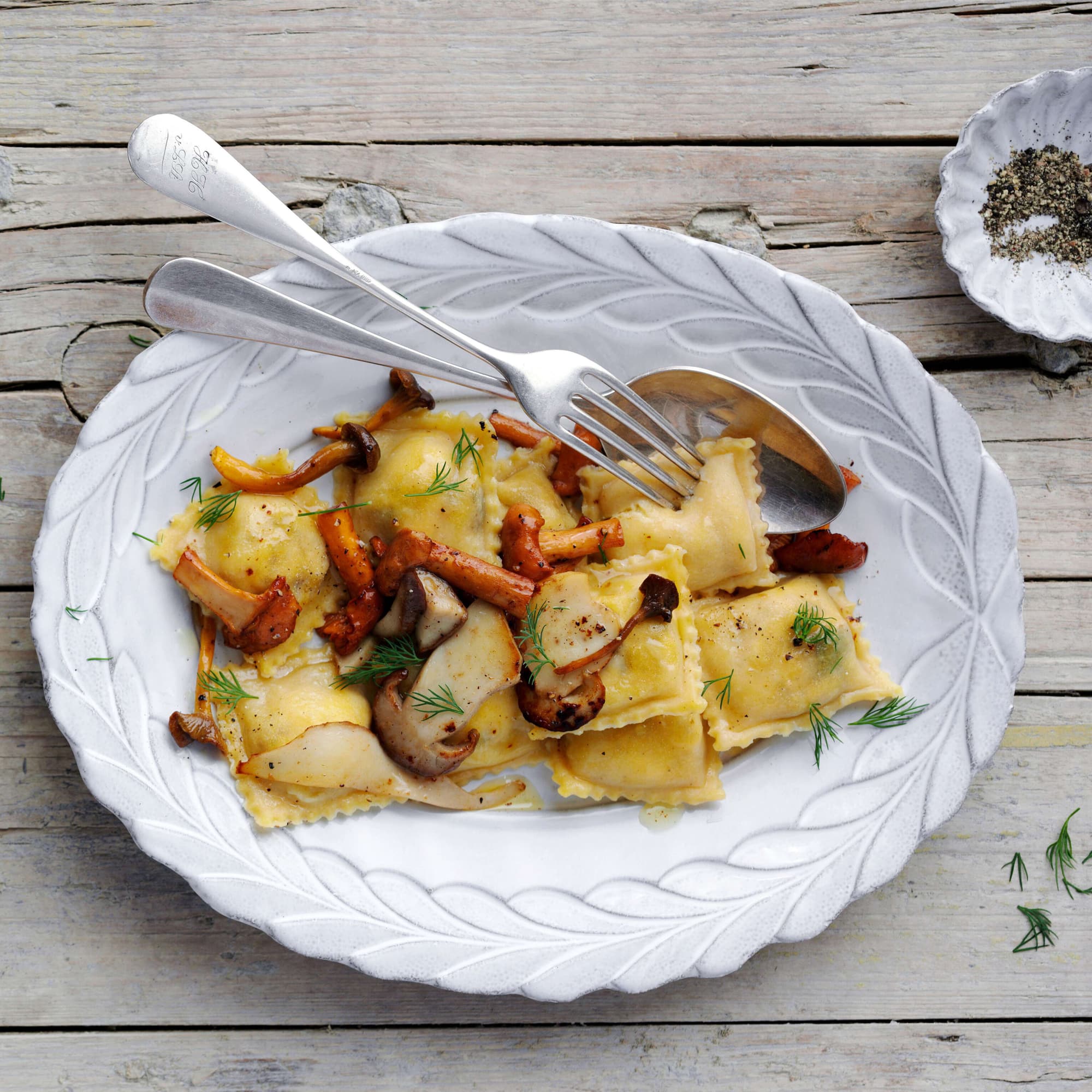 Tagliatelle verdi al matcha con salsa alla limetta | Ricetta