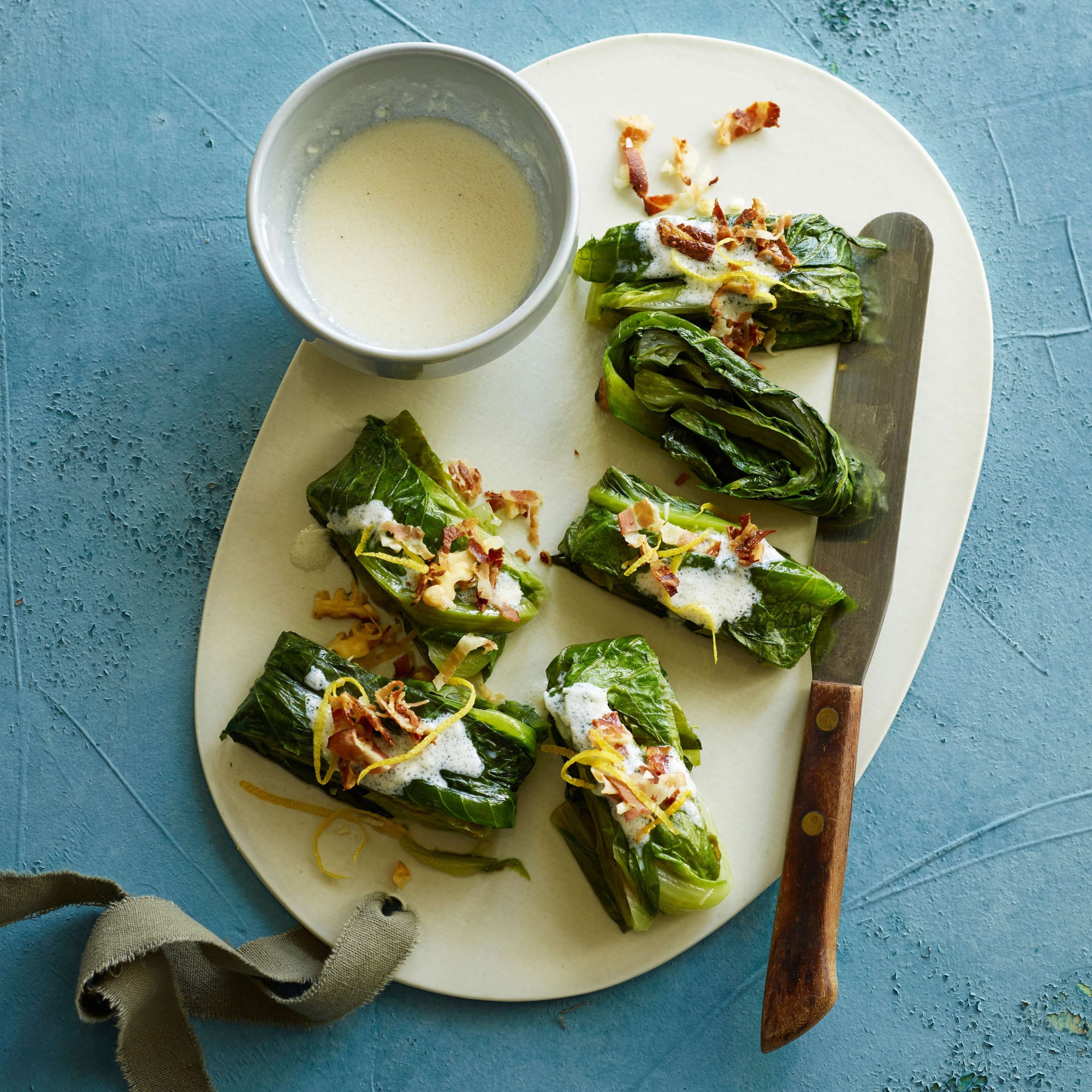 Paupiettes de laitue ­romaine tièdes farcies de ricotta et d’œuf | Recette