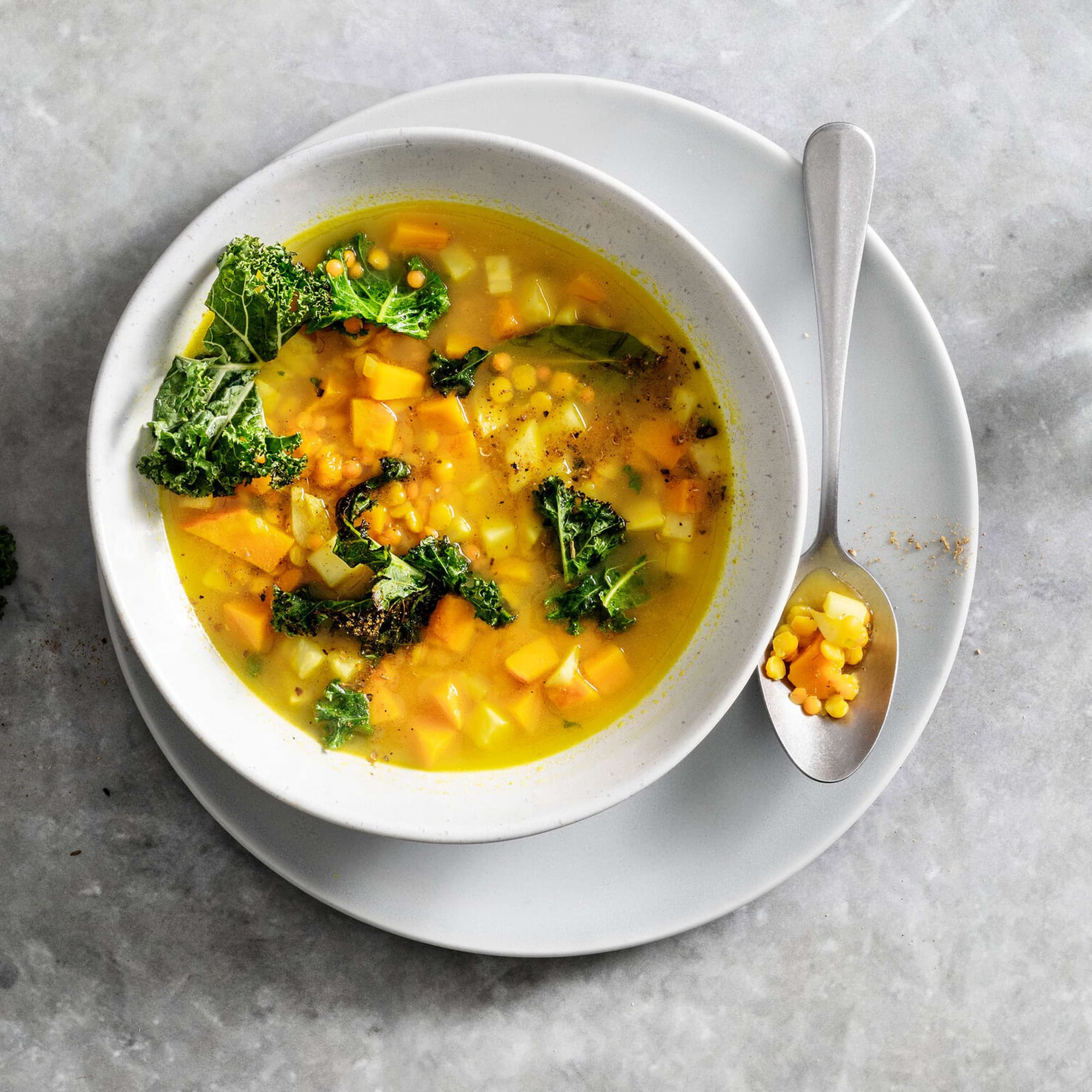 Linsensuppe mit Tahini | Rezept