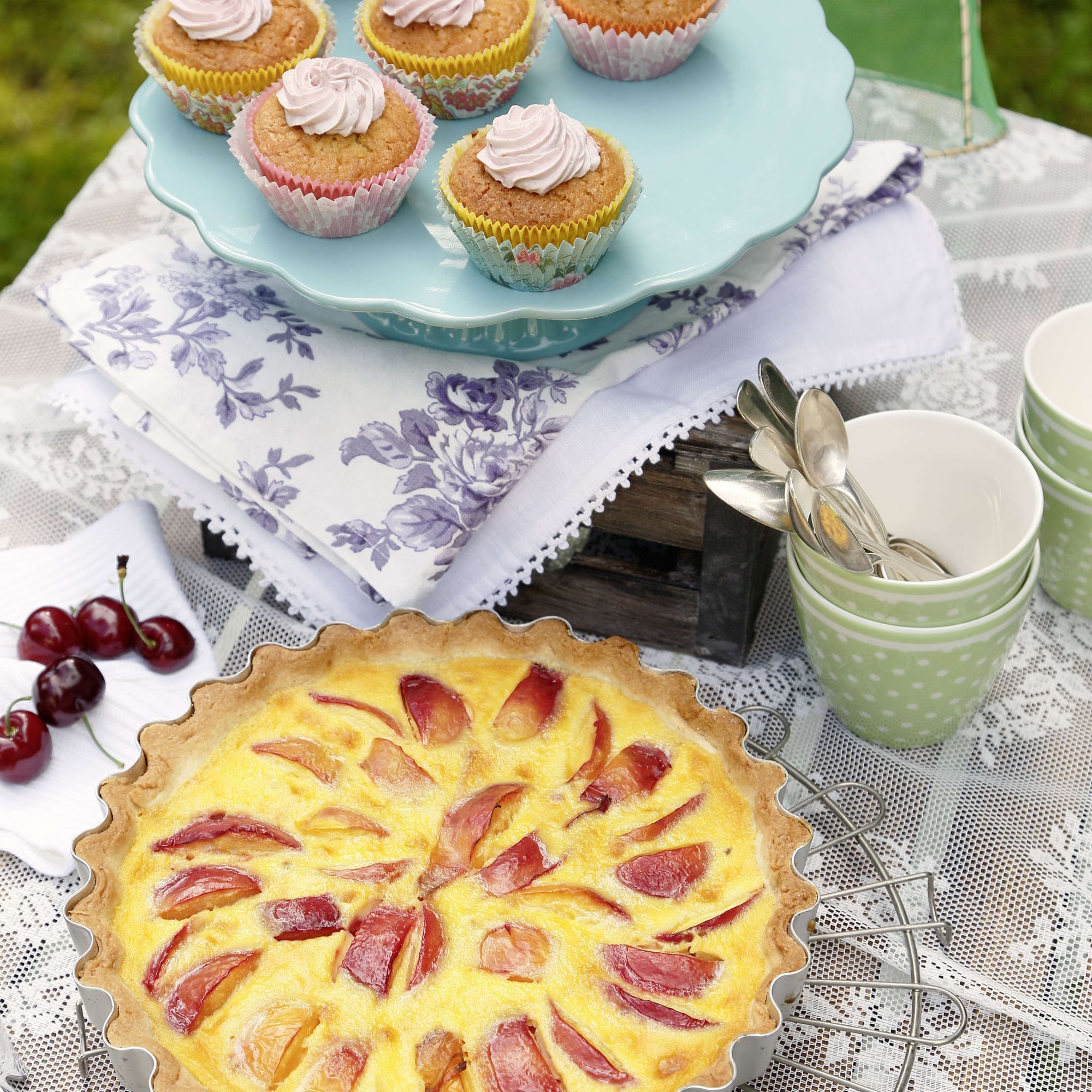 Tarte aux groseilles rouges et aux fraises | Migusto