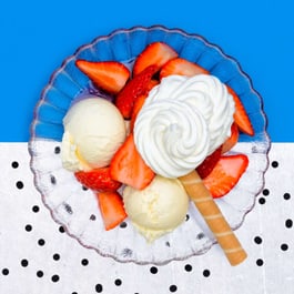 Crêpes avec glace et fraises | Recette