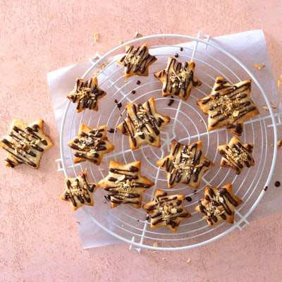 Ingwer-Zitronen-Guetzli mit Pistazien | Rezept