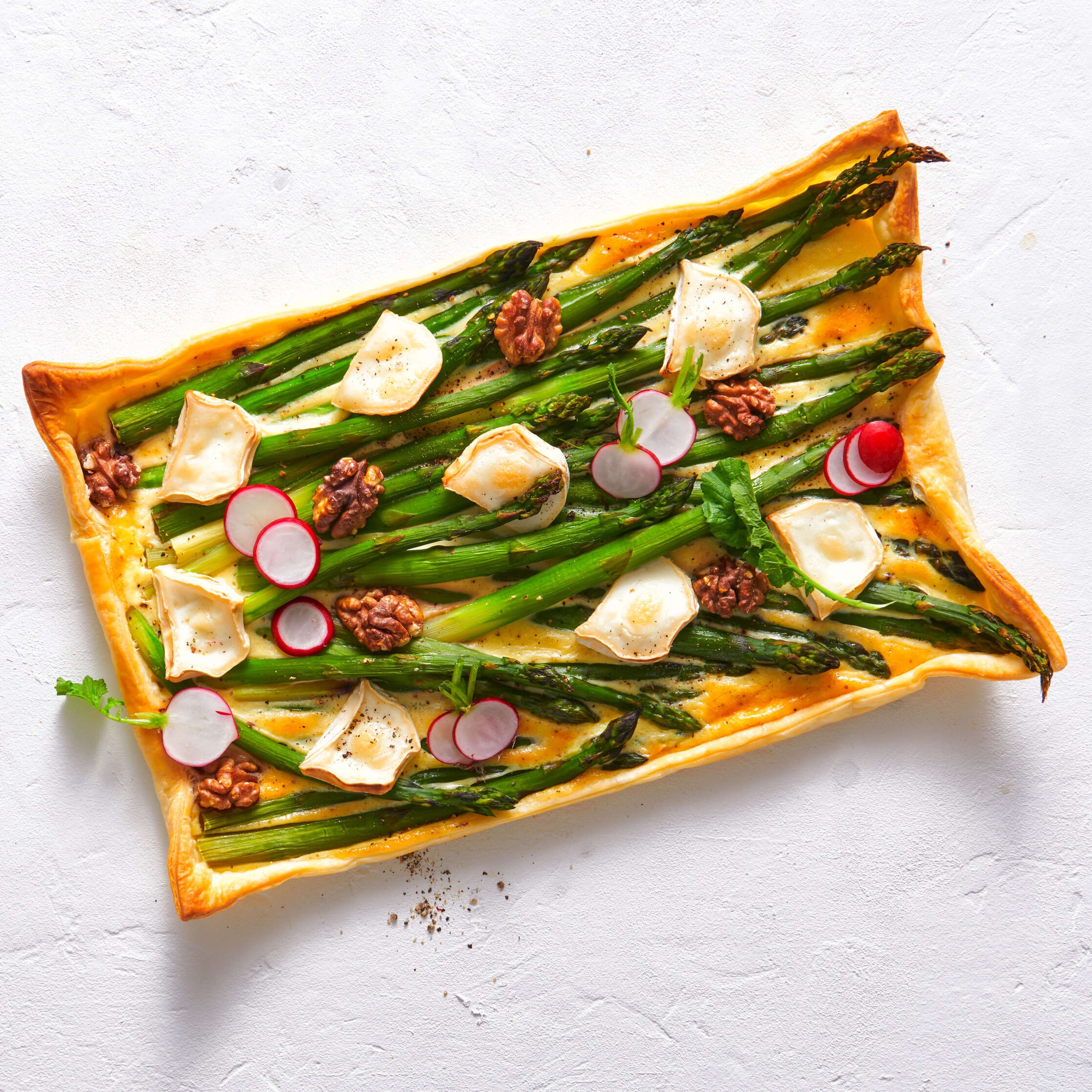 Spargeln mit Chämischinken im Filoteig | Rezept