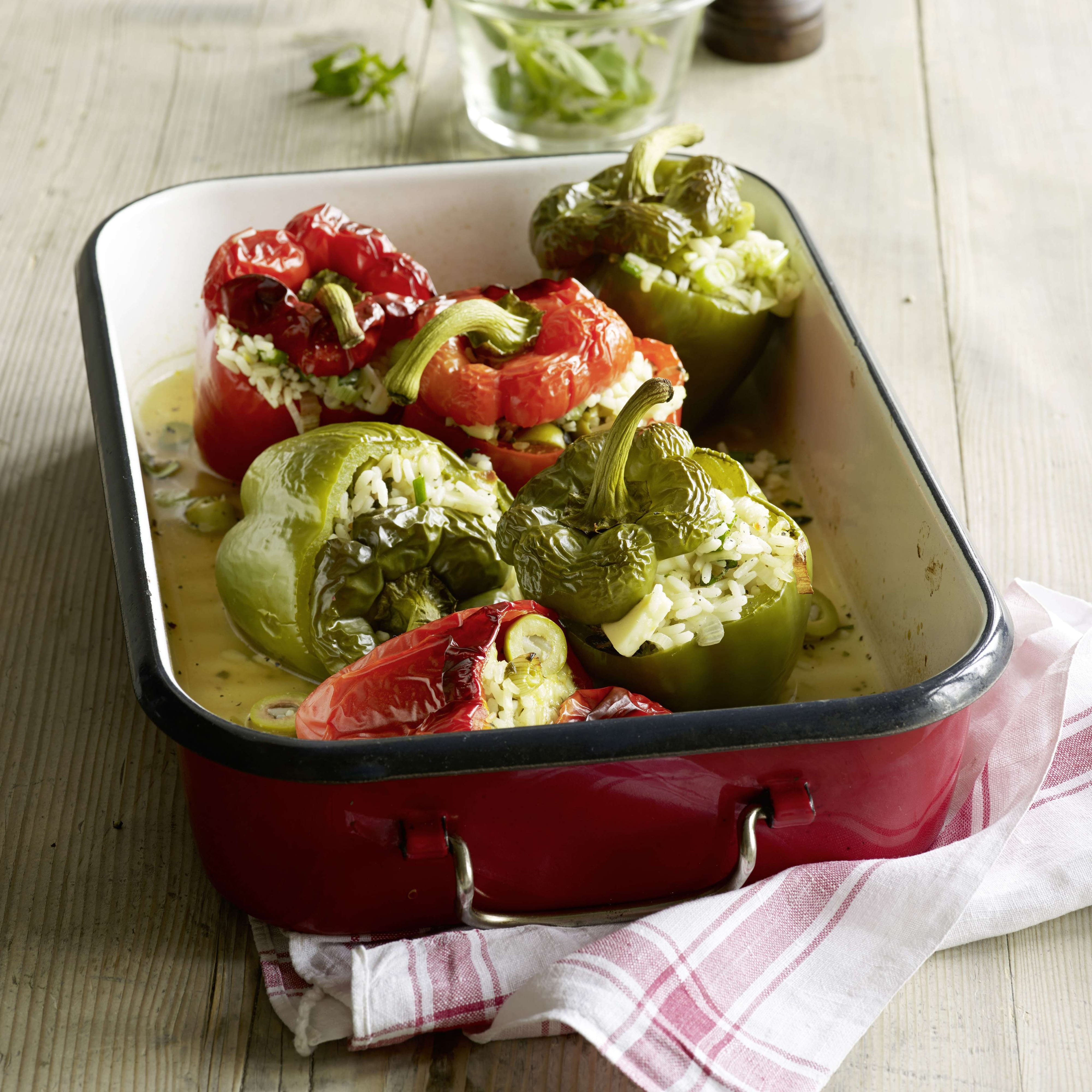 Poivrons farcis avec fromage à raclette | Migusto