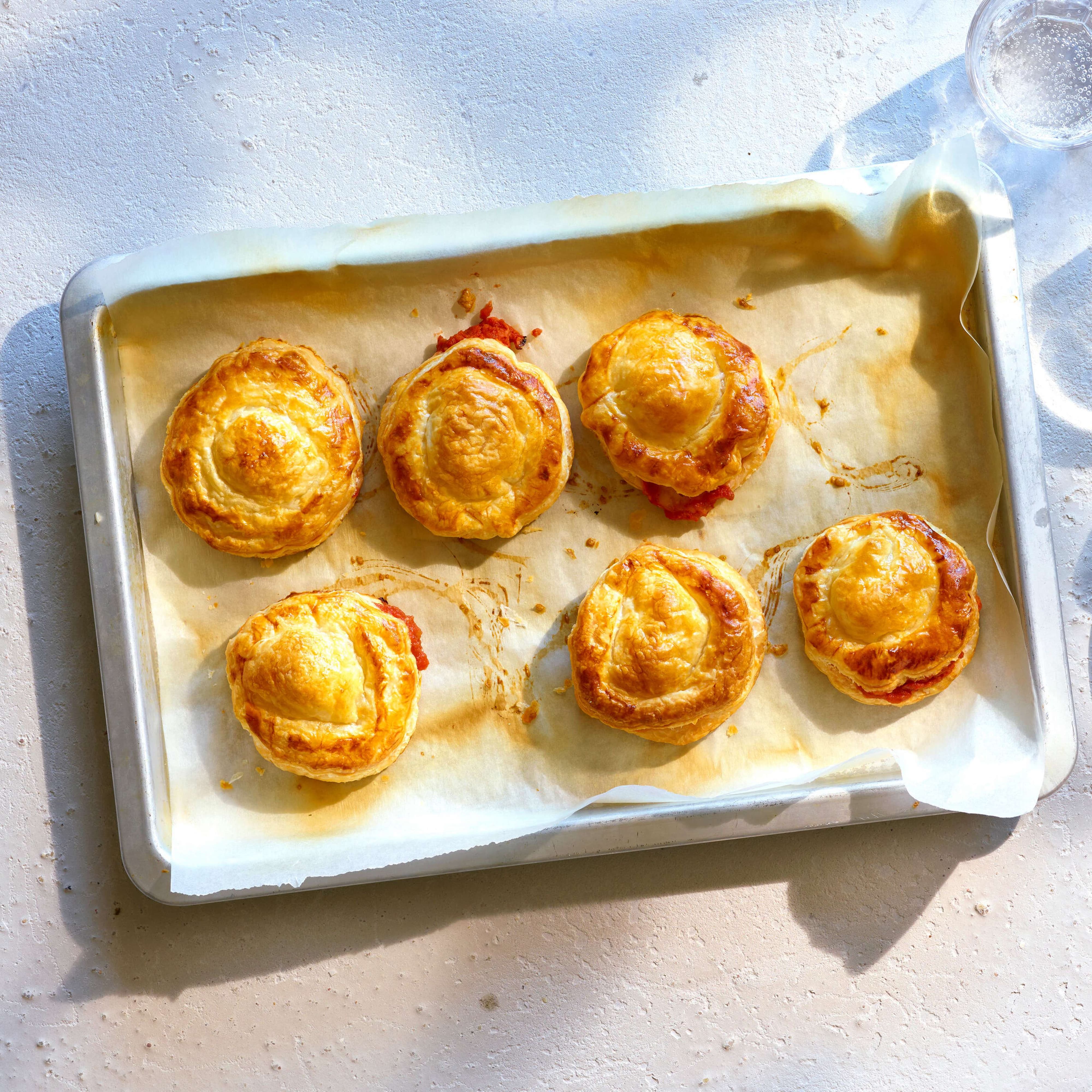 Sfoglia con pomodori e ricotta al rafano | Ricetta