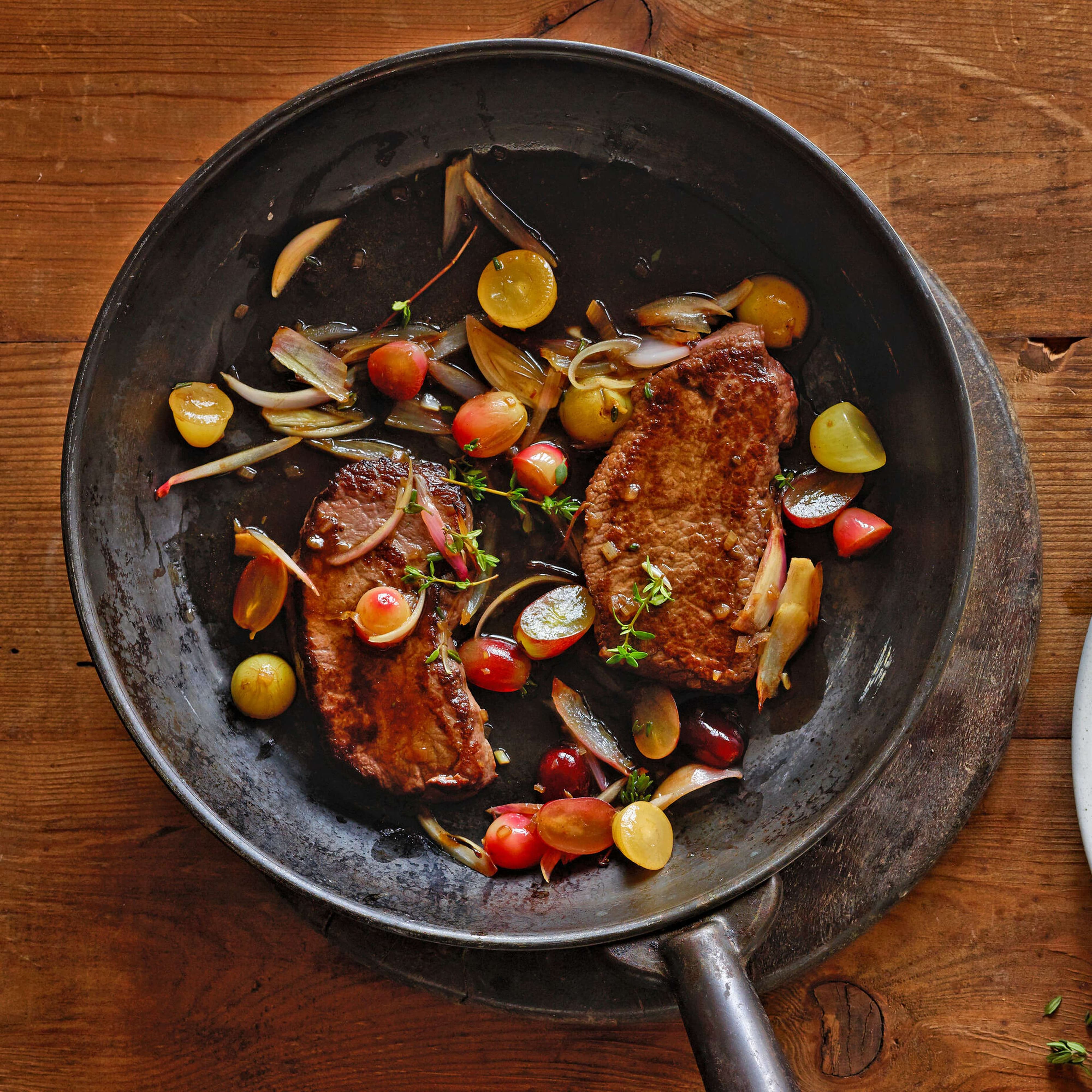 Émincé de cerf à la sauce soja et au poivre | Recette