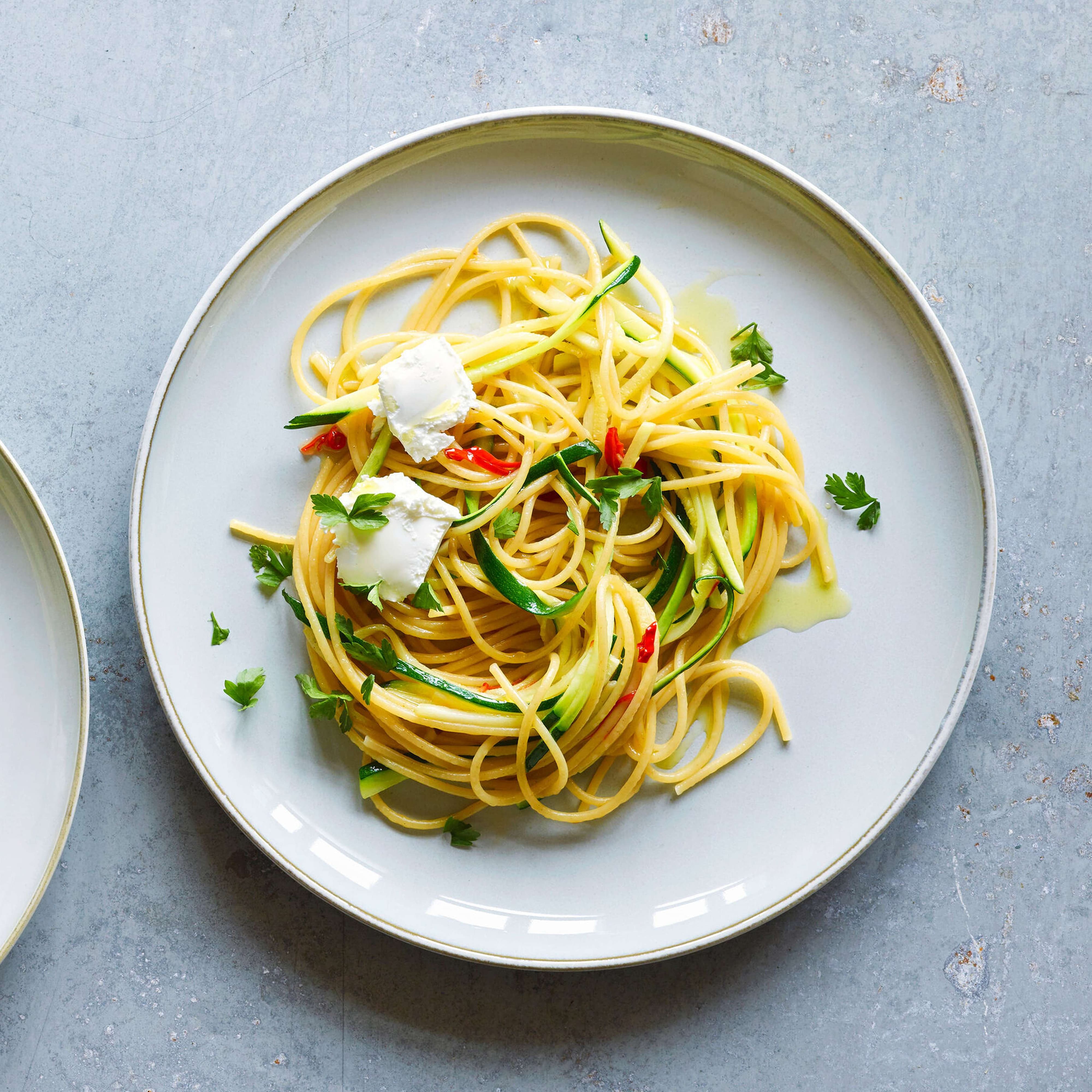 Spaghetti aux courgettes et au safran | Migusto
