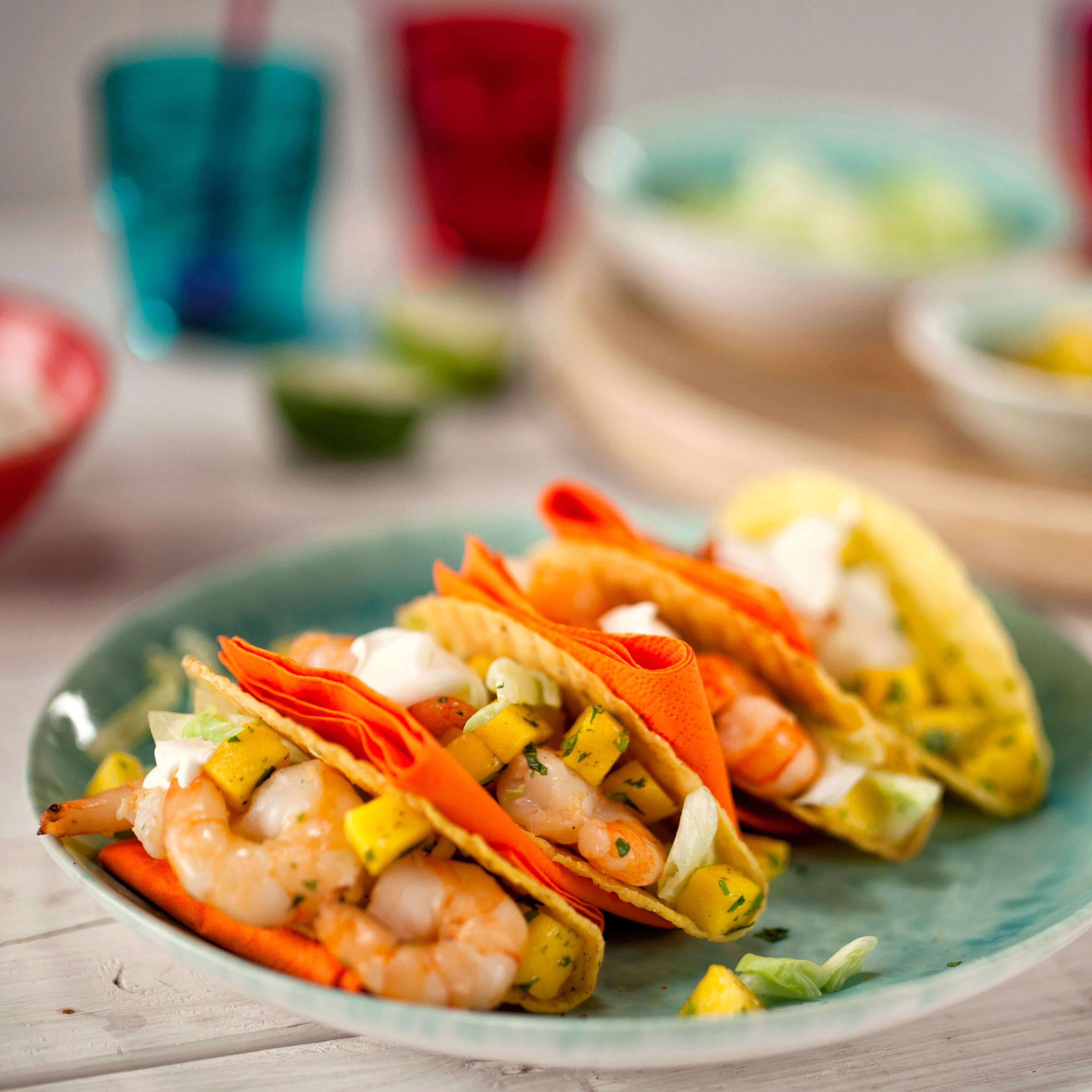 Tacos con gamberetti e crema di avocado | Ricetta