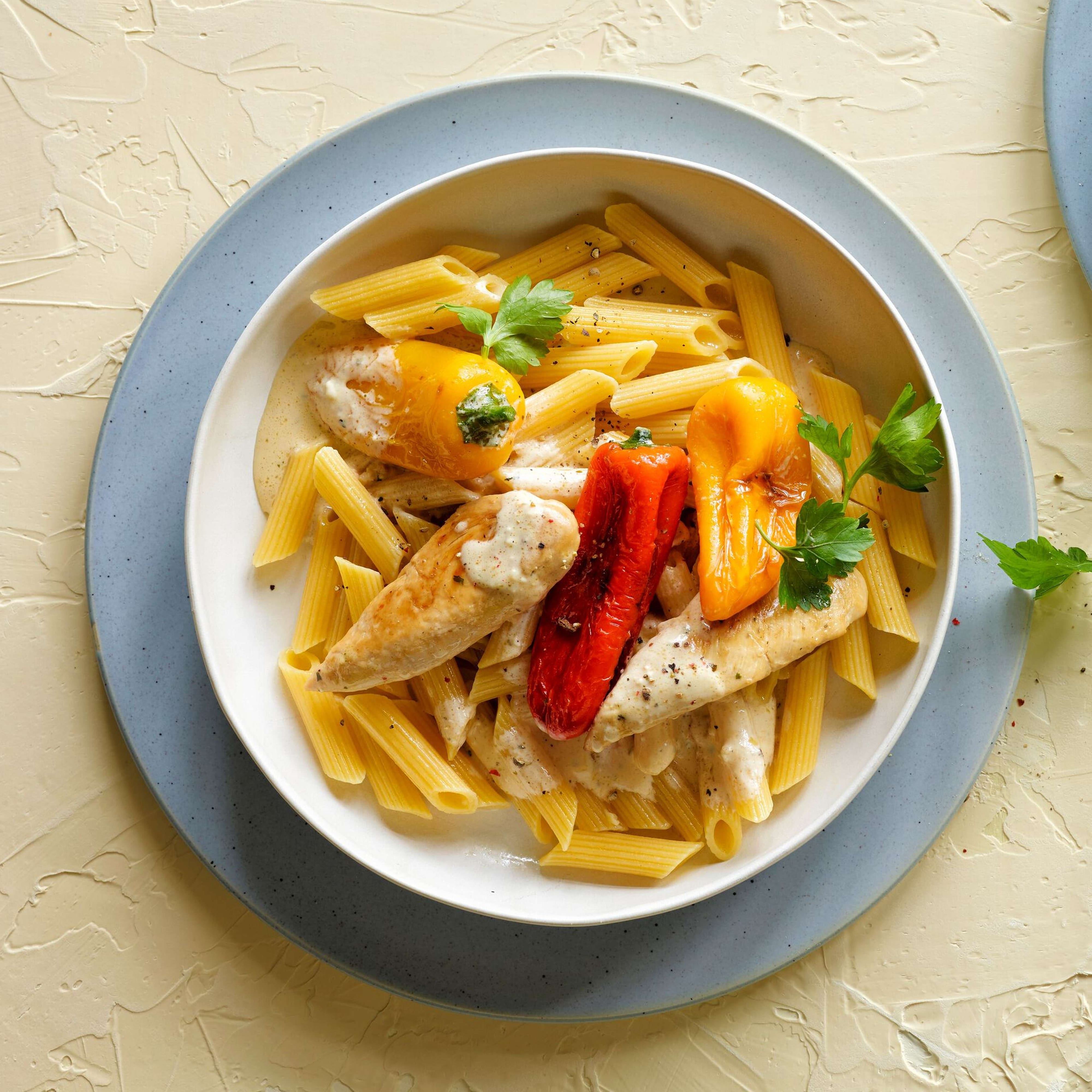 Pasta con pollo e albicocche | Ricetta