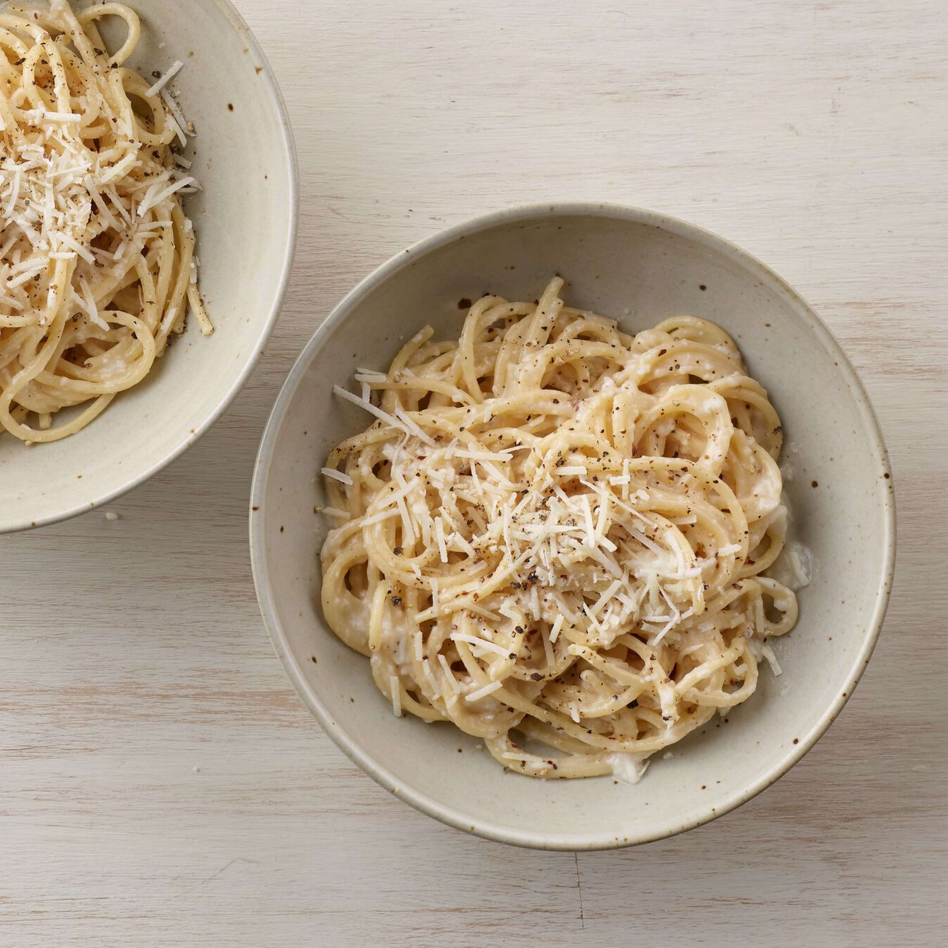 Spaghetti mit Fioretto, Dörrtomaten und Pecorino | Rezept