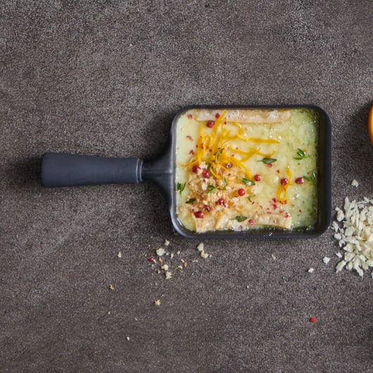 Raclette mit Preiselbeer-Sesam-Topping | Rezept