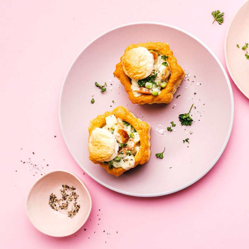Pastetli mit Poulet und Erbsen | Rezept